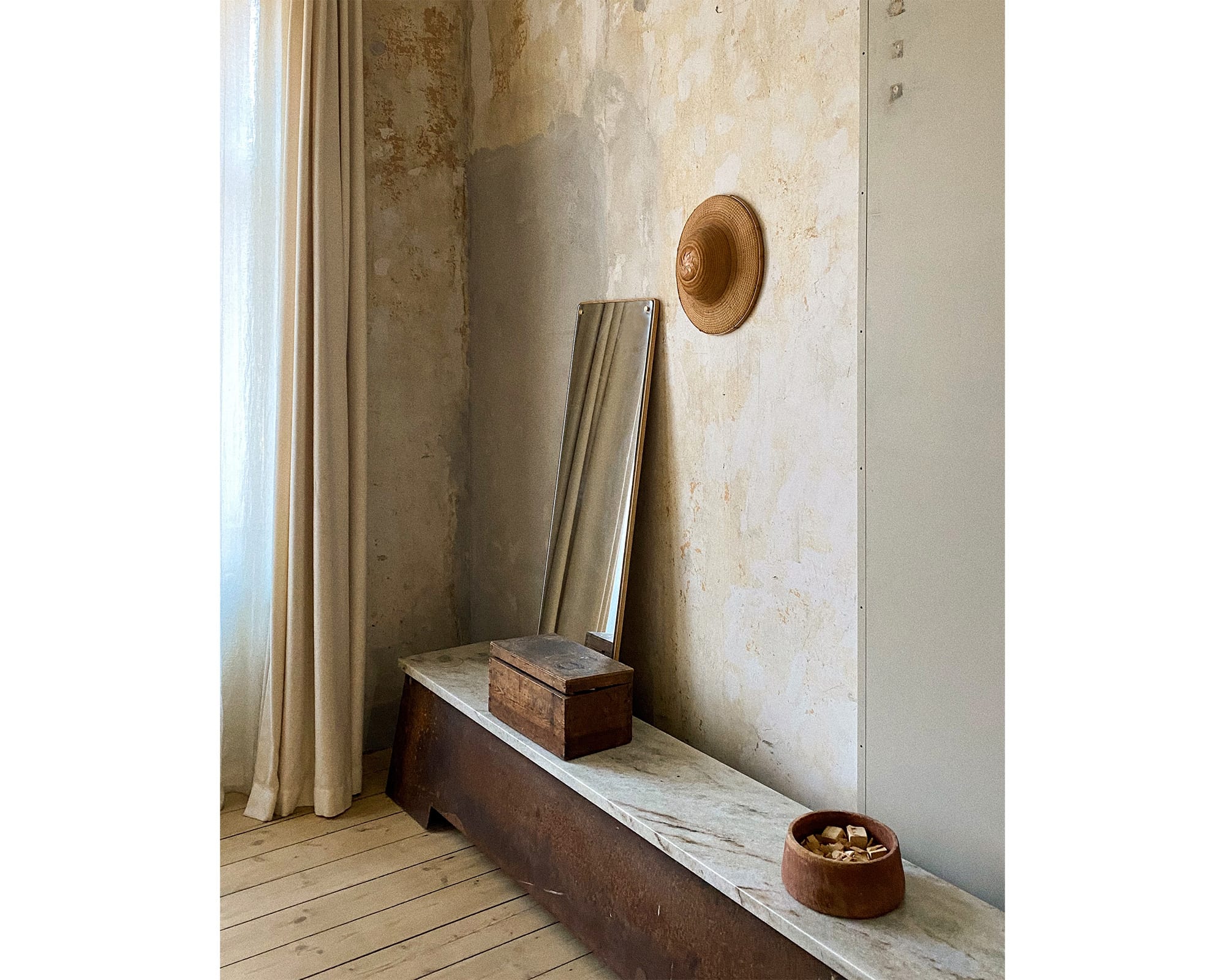 64 Bench | Corten Steel / Travertine – FRAMA