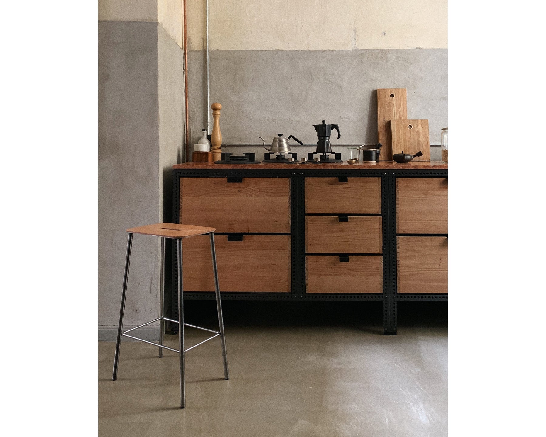 Adam Stool | Raw Steel / Natural Leather | H65 – FRAMA