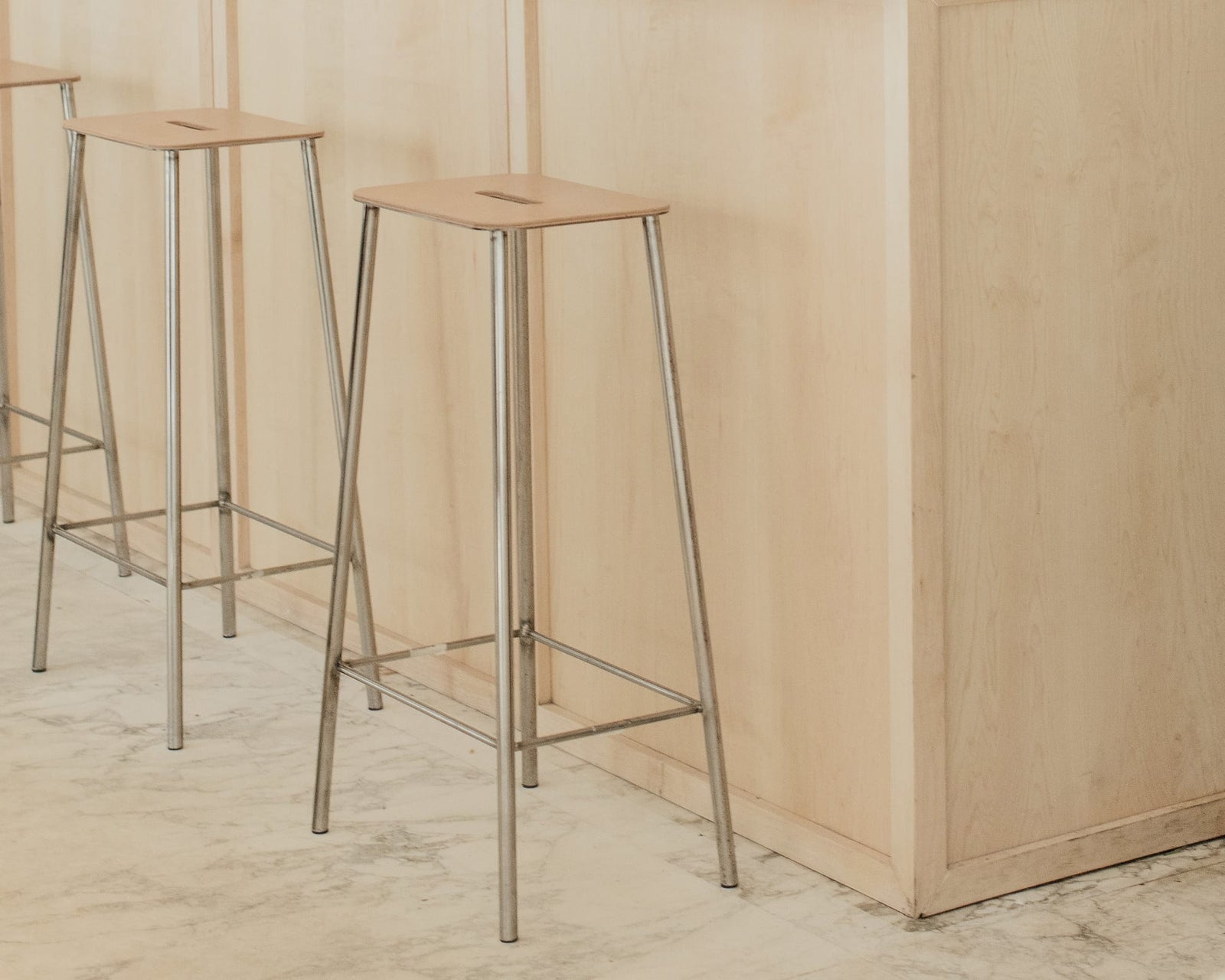 Adam Stool | Raw Steel / Natural Leather | H76 – FRAMA
