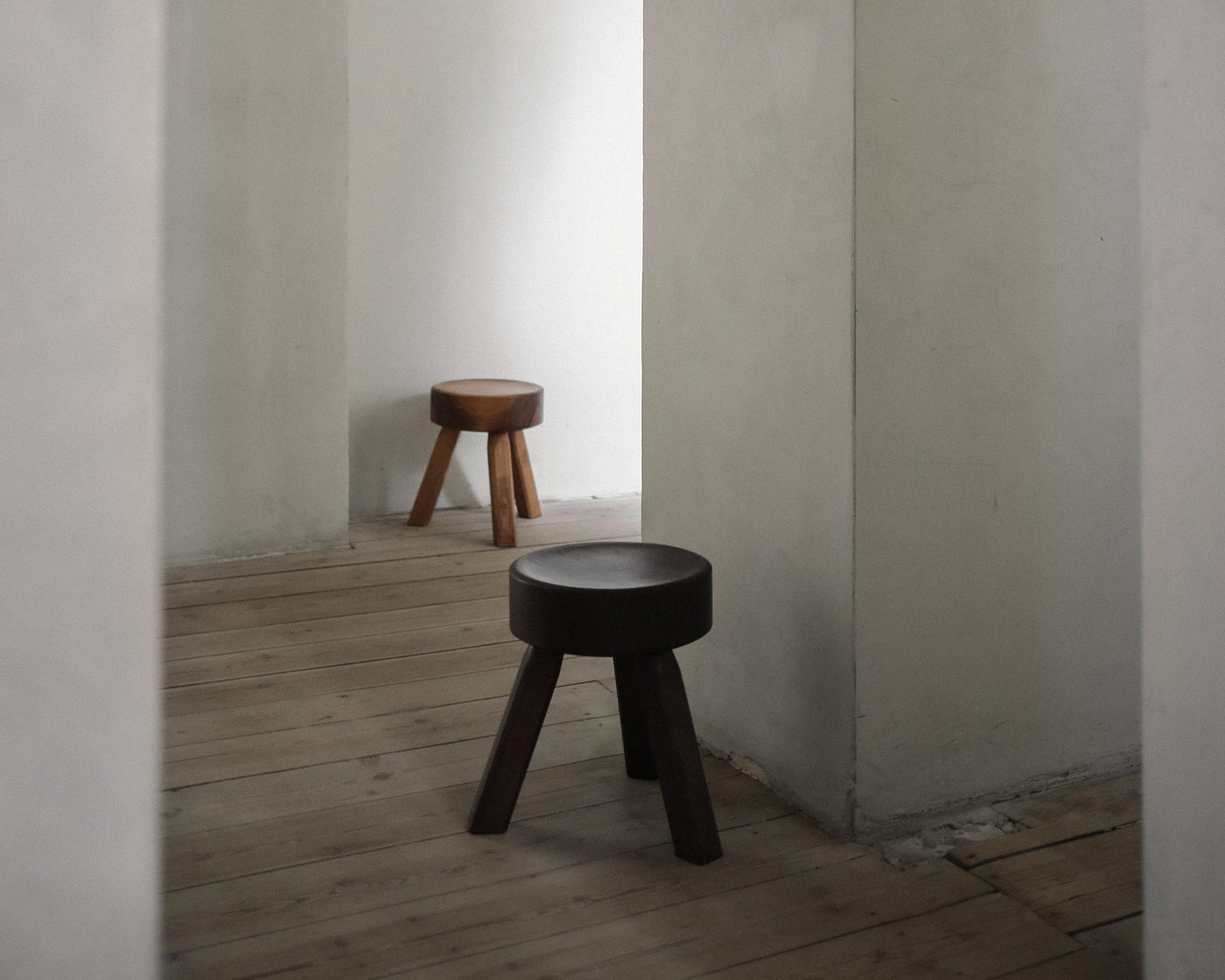 AML Stool Dark Pine - Nature-Inspired Seating | FRAMA