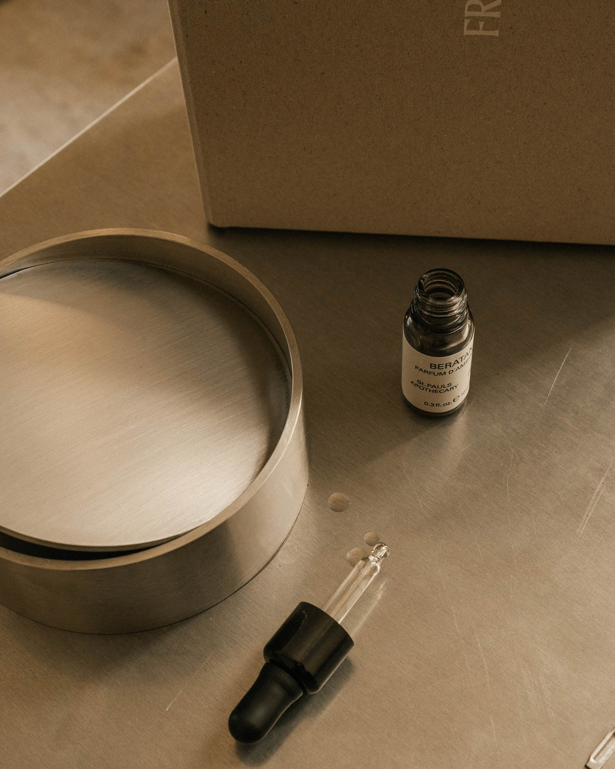 Gift Box: Sphere Oil Diffuser | Beratan Oil | FRAMA