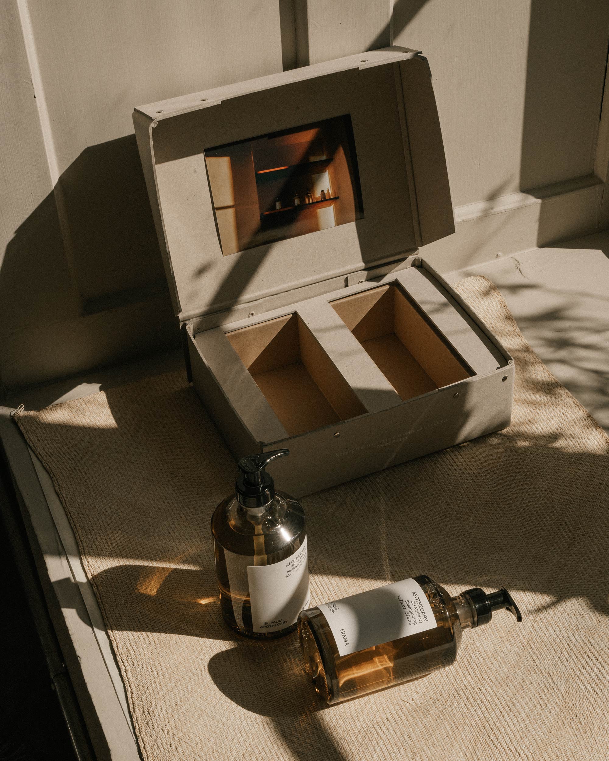 Gift Box: Shampoo + Body Wash | Apothecary | FRAMA