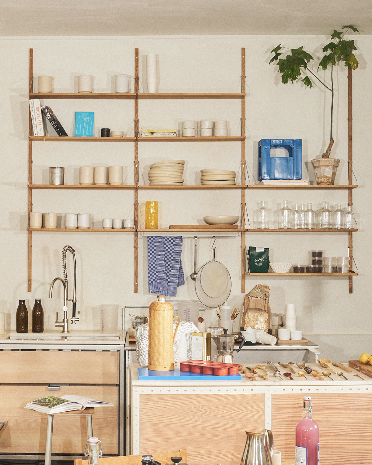 Shelf Library | Design your modular storage solution | FRAMA