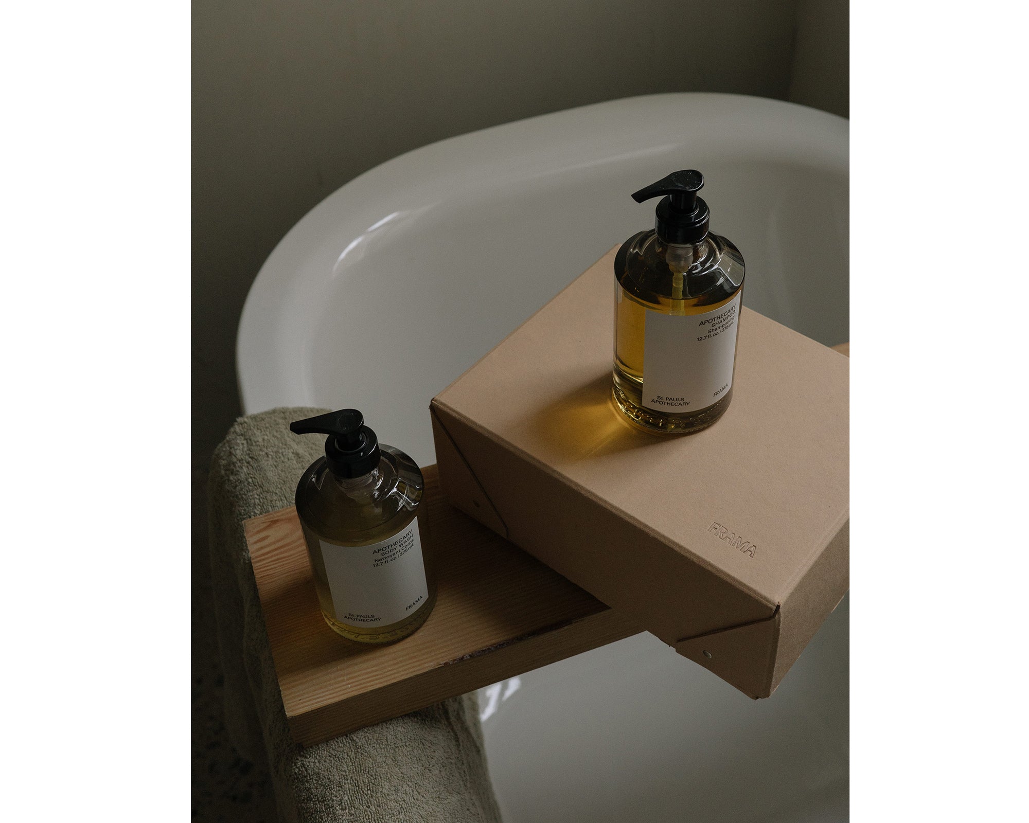 Gift Box: Shampoo + Body Wash | Apothecary | FRAMA