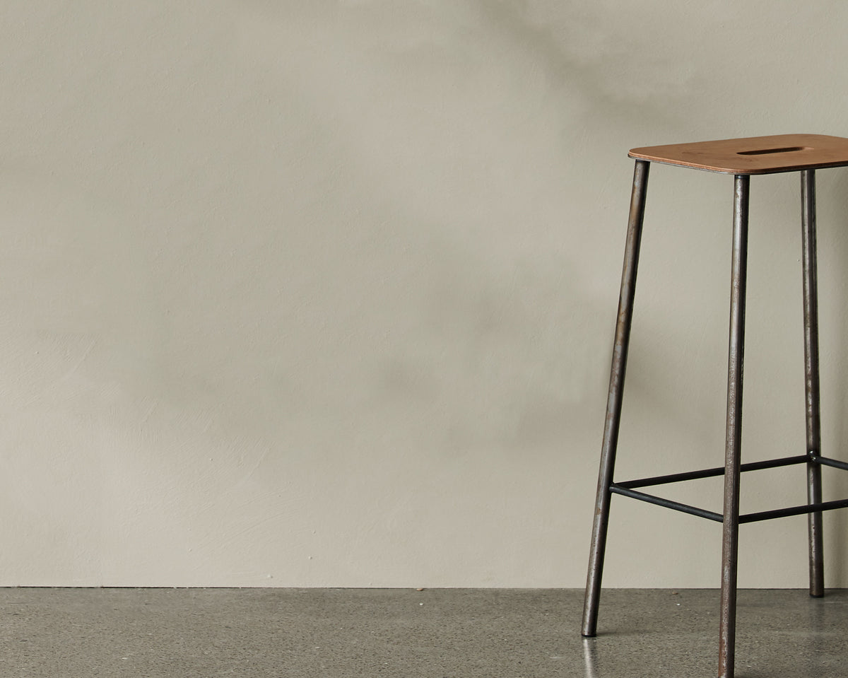 Adam Stool | Raw Steel / Natural Leather | H65 – FRAMA