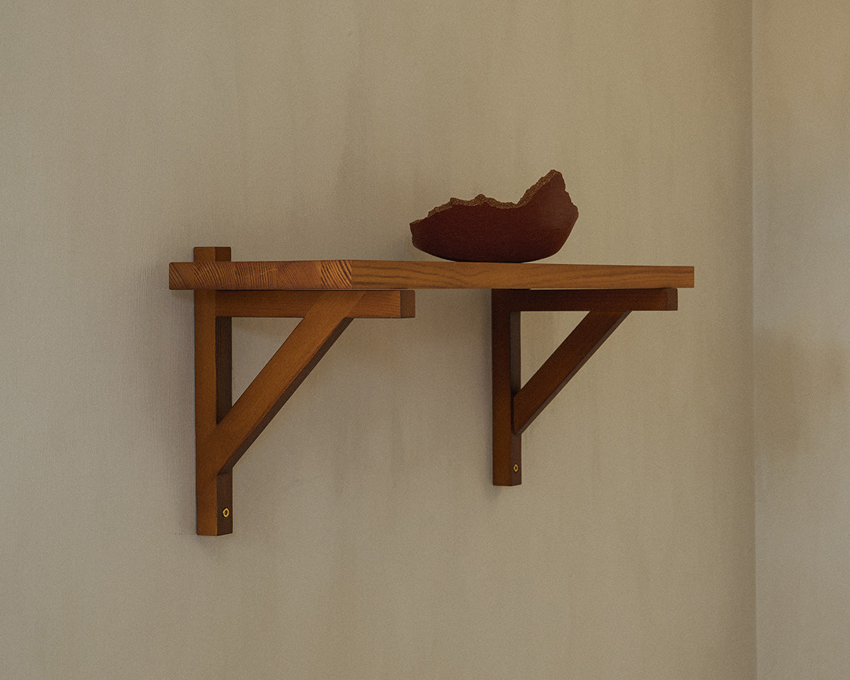 Bracket Shelf | Warm Brown Pine | Small – FRAMA